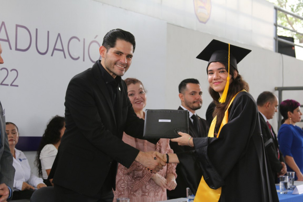 La ceremonia se desarrolló bajo los protocolos de seguridad ...